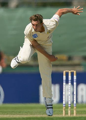 Brett Dorey in full steam during his six-wicket haul | ESPNcricinfo.com