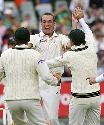 Stuart Clark celebrates his first Test wicket - Graeme Smith ...