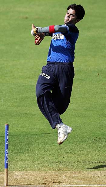 S Sreesanth roars into bowl in the nets | ESPNcricinfo.com