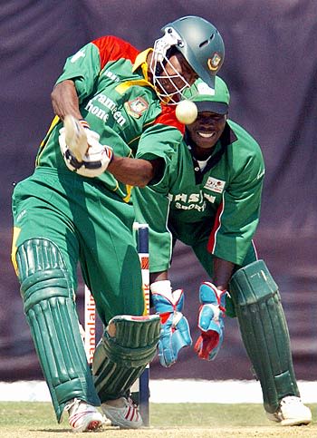 Mohammad Rafique launches one over the top | ESPNcricinfo.com