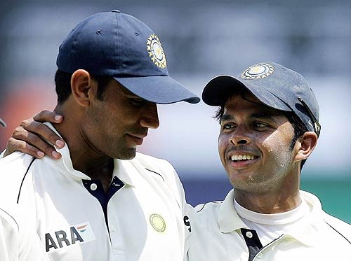 Munaf Patel and Sreesanth enjoy a light moment | ESPNcricinfo.com