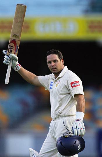 Brad Hodge celebrates his hundred | ESPNcricinfo.com Brad Hodge celebrates his hundred | ESPNcricinfo.com