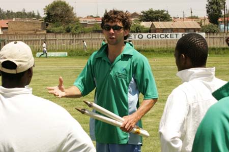 Fraser Watts provides coaching tips in Soweto | ESPNcricinfo.com