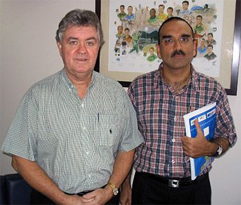 Anoop Gidwani meets New Zealand international umpire Doug Cowie ...