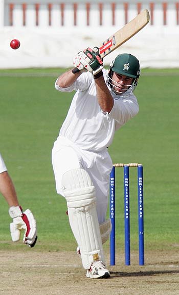 Geoff Barnett drives it straight | ESPNcricinfo.com