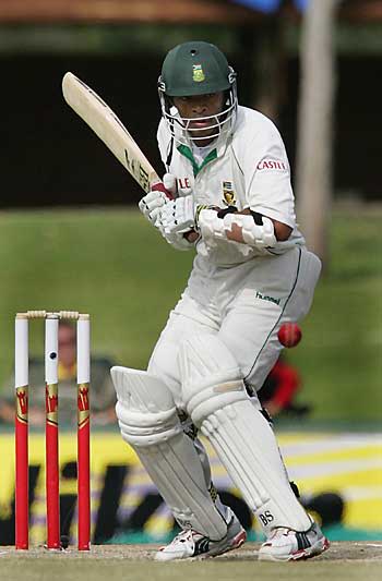 Makhaya Ntini keeps his eye on the ball | ESPNcricinfo.com