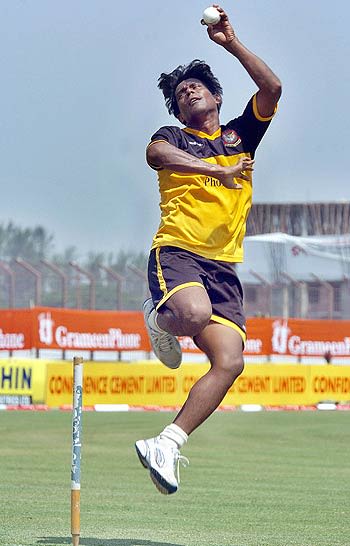 Mohammad Rafique looks to continue his form in the one day matches ...
