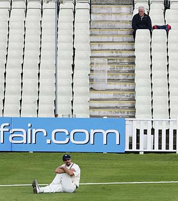 One man and his...Australian fast bowler. Jason Gillespie has a sit ...
