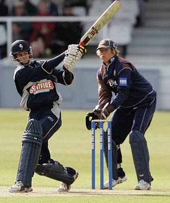 Neil Dexter struck a rapid 94 off 72 balls | ESPNcricinfo.com