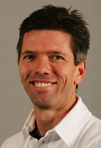 Portrait of Nigel Llong | ESPNcricinfo.com