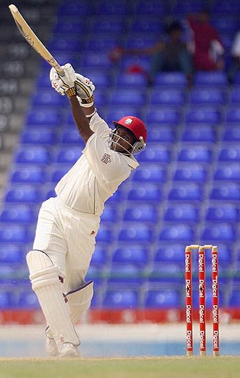 Shivnarine Chanderpaul lofts down the ground | ESPNcricinfo.com Shivnarine Chanderpaul lofts down the ground | ESPNcricinfo.com