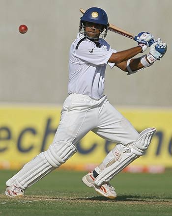 Rahul Dravid cuts during his half-century | ESPNcricinfo.com