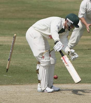 Steven Davies is cleaned up | ESPNcricinfo.com