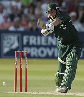 David Hussey hits out in his 71 | ESPNcricinfo.com