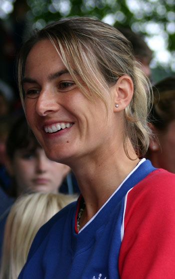 Jane Smit signs autographs at Lord's | ESPNcricinfo.com