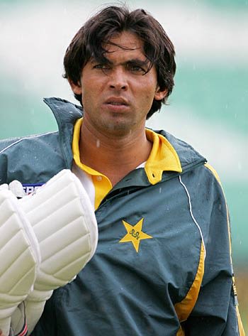 Mohammad Asif returned to the Pakistan line-up at The Oval ...