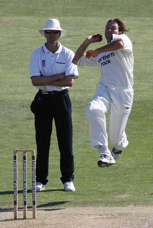 Chris Silverwood in full flight | ESPNcricinfo.com