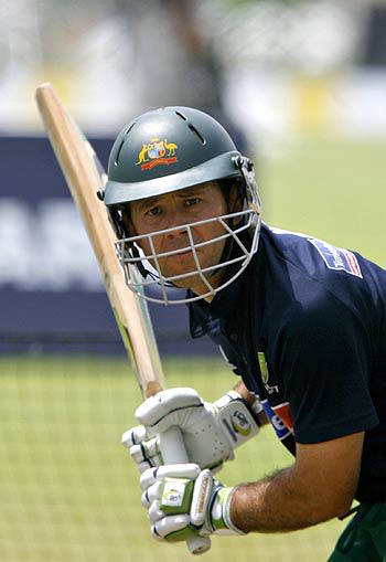 Ricky Ponting has a hit at the nets | ESPNcricinfo.com
