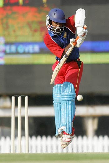 Venugopal Rao jumps up to defend | ESPNcricinfo.com