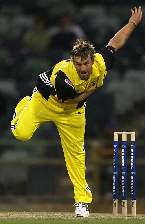 Sean Ervine grabbed two wickets for Western Australia | ESPNcricinfo.com