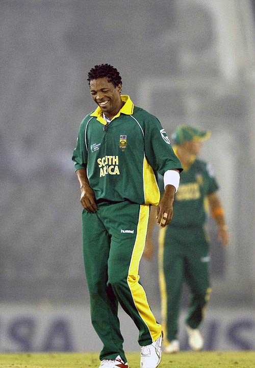 Makhaya Ntini had a productive evening with the ball | ESPNcricinfo.com
