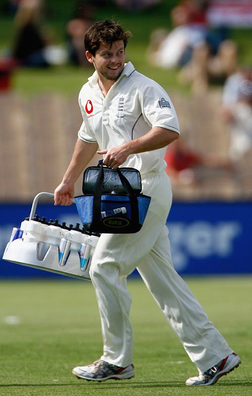 Ed Joyce carries on the drinks | ESPNcricinfo.com