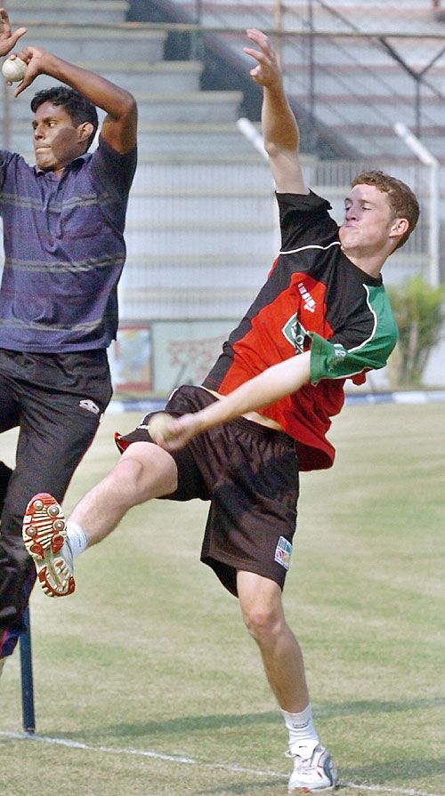Sean Williams goes through his paces | ESPNcricinfo.com