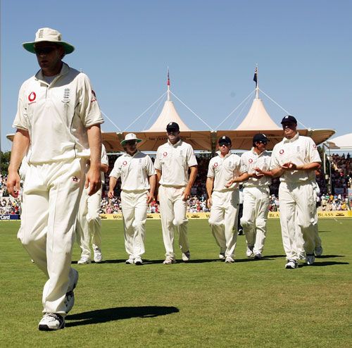 Matthew Hoggard leads England off after taking 7 for 109 | ESPNcricinfo.com