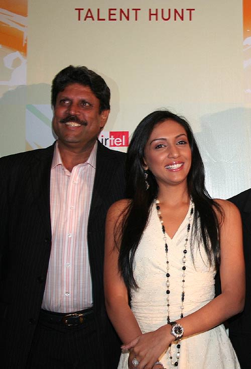 Kapil Dev and Shweta Salve at the press conference announcing the ...