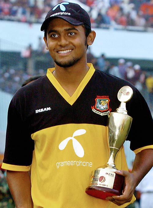 Shahriar Nafees won the Man-of-the-Series award | ESPNcricinfo.com