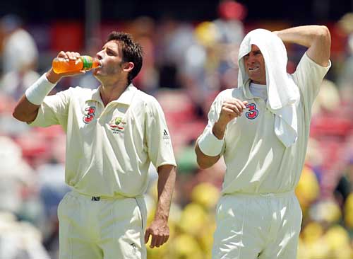 It was hot work for the Australian batsmen | ESPNcricinfo.com