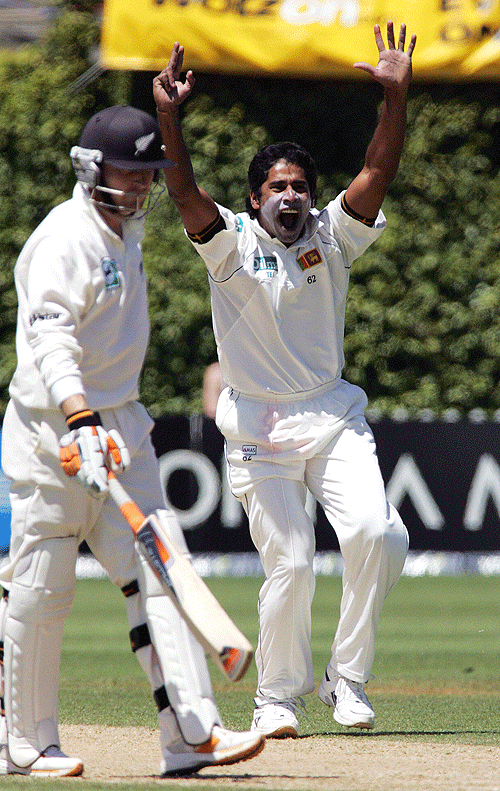 Chaminda Vaas lets out a vociferous appeal | ESPNcricinfo.com