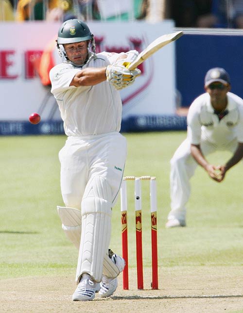 Mark Boucher miscues a pull shot | ESPNcricinfo.com