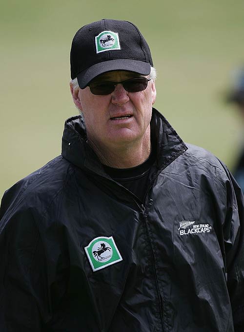 John Bracewell oversees a training session at Queenstown | ESPNcricinfo.com