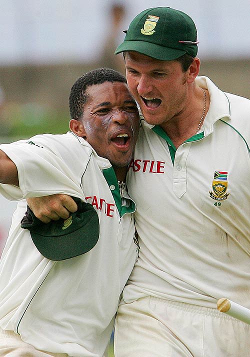 Graeme Smith and Makhaya Ntini are jubilant after a famous win | ESPNcricinfo.com