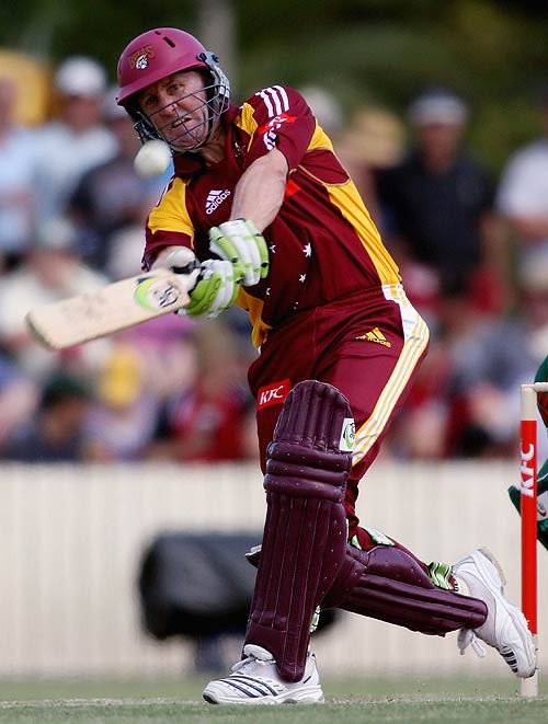 Clinton Perren launches one of his seven sixes | ESPNcricinfo.com