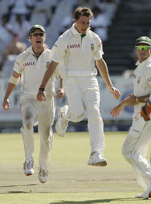 Dale Steyn wraps up the innings | ESPNcricinfo.com