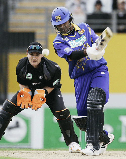 Marvan Atapatu stuck around with Kumar Sangakkara to add 91 runs for ...