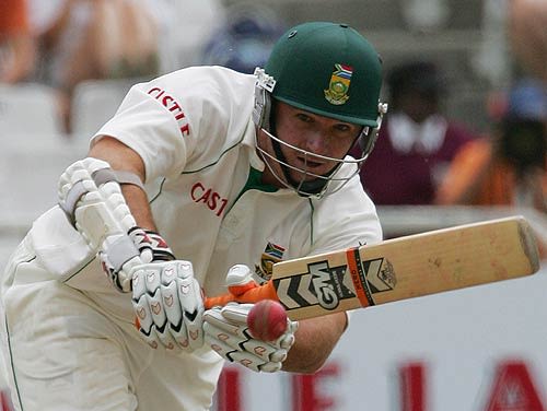 Graeme Smith scored quick runs on the fifth morning | ESPNcricinfo.com