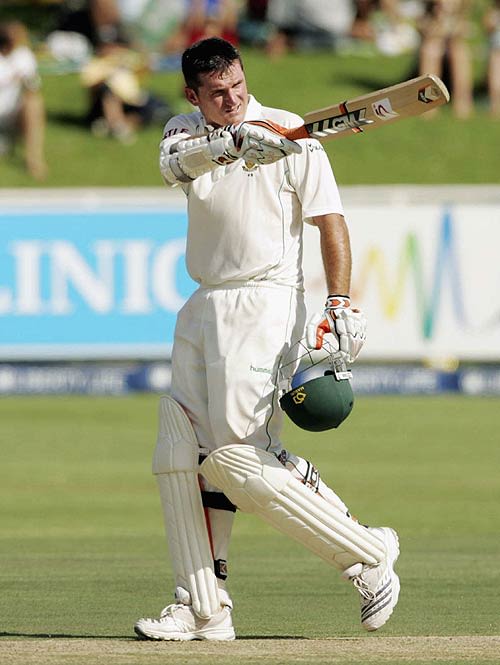 Graeme Smith celebrates an important half-century | ESPNcricinfo.com