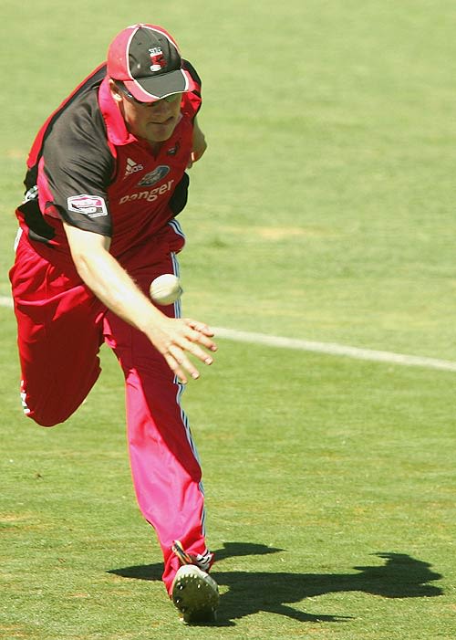 Nathan Adcock spills a catch | ESPNcricinfo.com