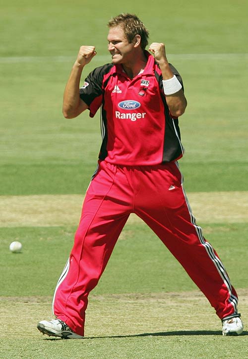 Yorkshire sign Ryan Harris as overseas player | ESPNcricinfo