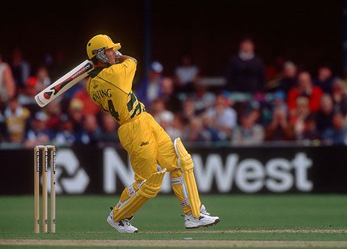 Ricky Ponting pulls into the stands | ESPNcricinfo.com