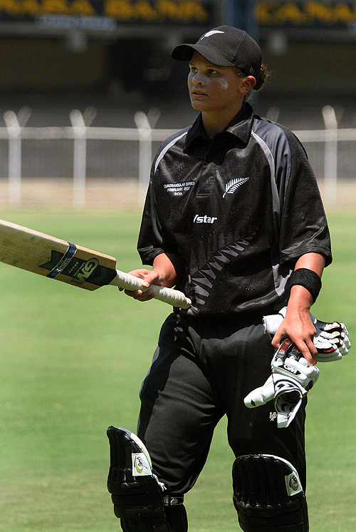 Suzie Bates returns to the pavillion after her maiden one-day hundred ...
