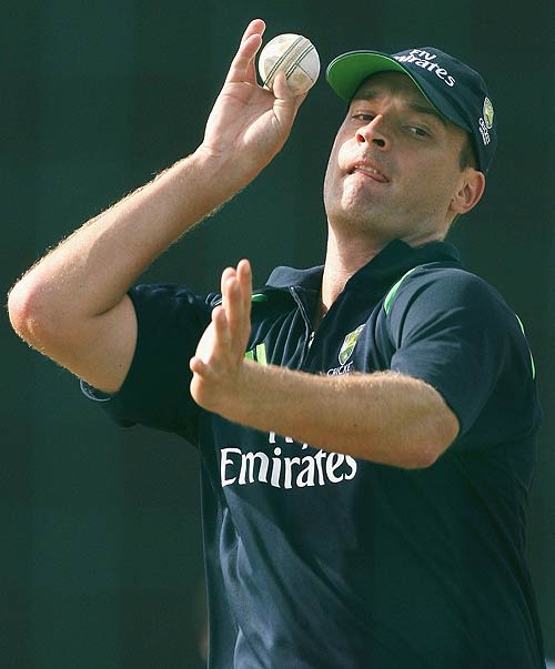 Stuart Clark bowls at Australia's practice session | ESPNcricinfo.com