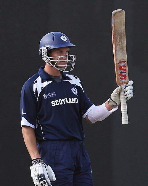 Colin Smith gives the Scottish fans something to cheer about ...
