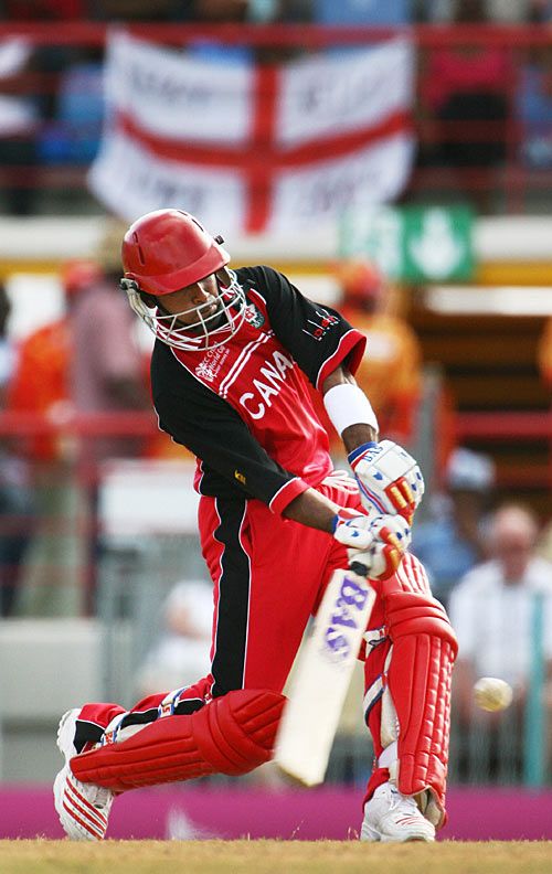 Ashif Mulla climbs into a boundary | ESPNcricinfo.com