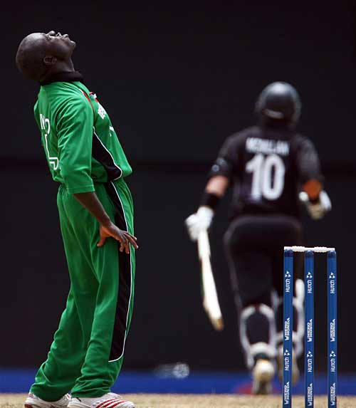 Tough day at the office: not much went right for Steve Tikolo ...