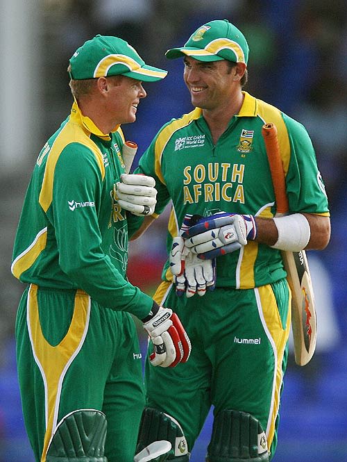 Shaun Pollock and Justin Kemp celebrate the victory | ESPNcricinfo.com