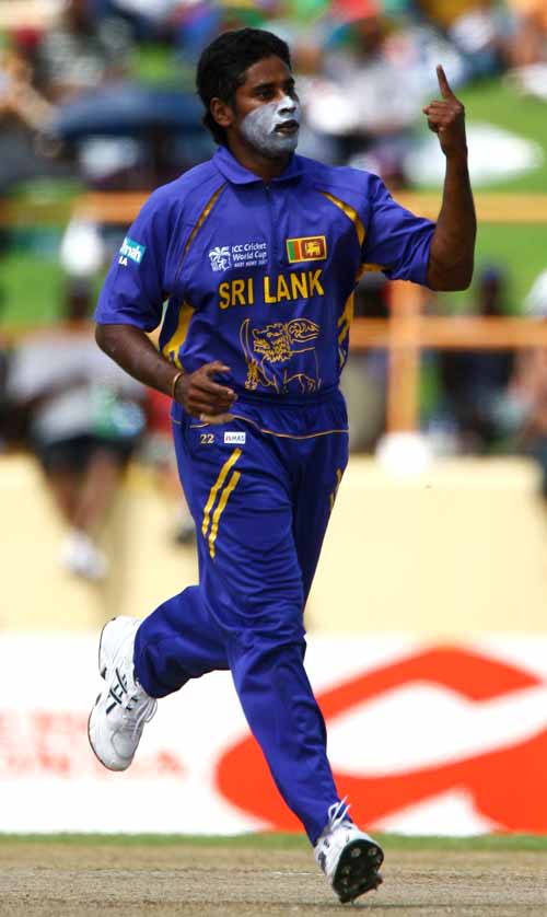 Chaminda Vaas celebrates the wicket of AB de Villiers | ESPNcricinfo.com